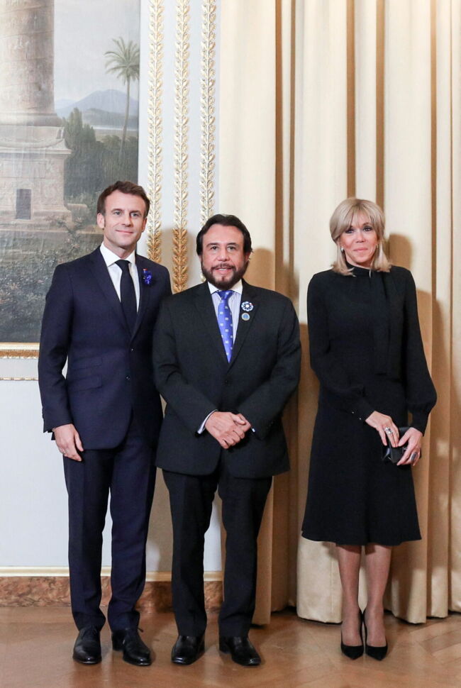 Brigitte Macron ultra-chic : elle ose le combo gagnant petite robe ...