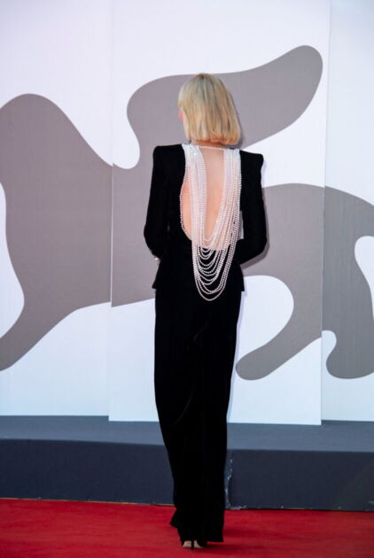 A la Mostra de Venise, Cate Blanchett apparaît somptueuse en ...
