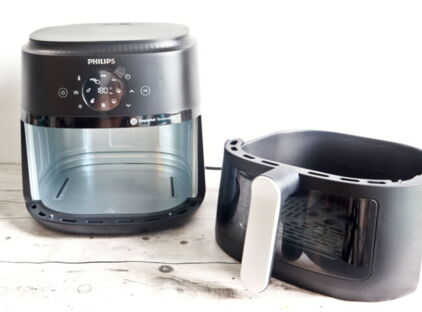 Test Philips Airfryer Série 2000 (NA221/00) : une friteuse sans huile ...