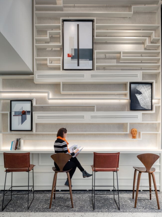 Séjour d'exception à Paris : découvrez le Canopy by Hilton et sa vue ...