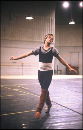 Patrick Dupond : retour sur sa carrière de danseur étoile - PHOTOS ...