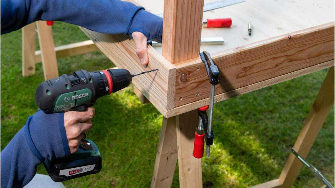 Tutoriel malin pour fabriquer une douche de jardin - Femme Actuelle