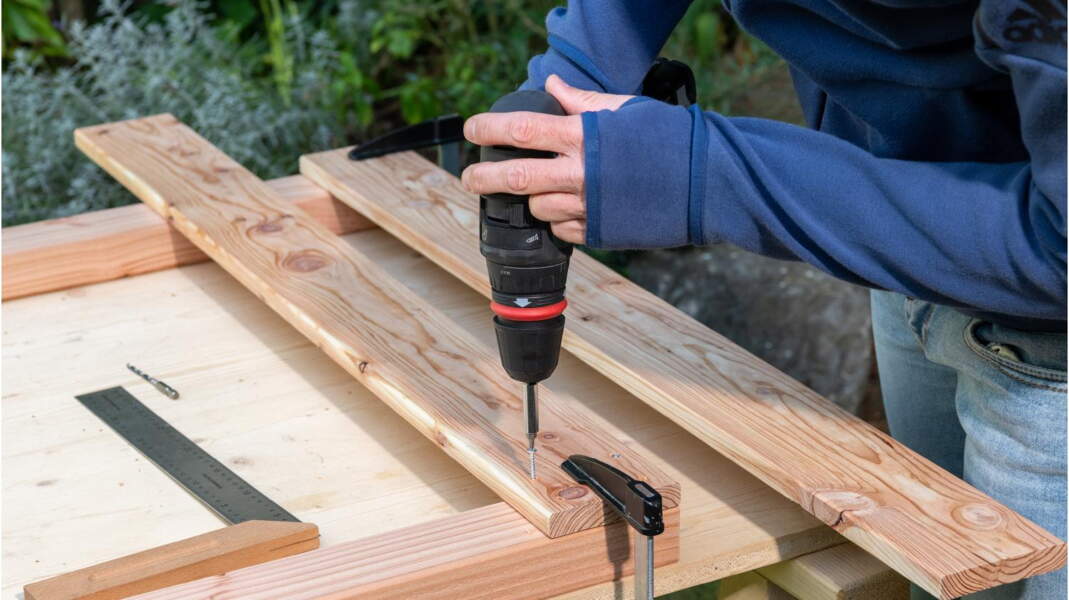 Tutoriel malin pour fabriquer une douche de jardin - Femme Actuelle