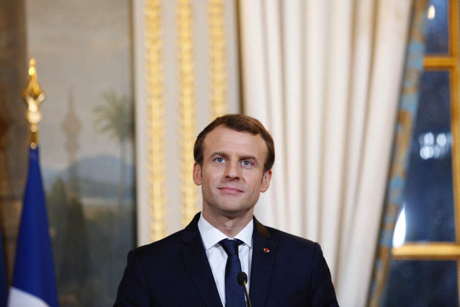 Emmanuel Macron : son évolution physique en images - Femme Actuelle