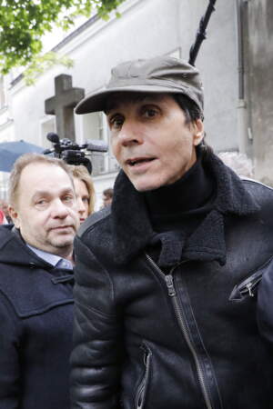 Affaire Jean-Luc Lahaye : retour sur les faits (PHOTOS) - Femme Actuelle