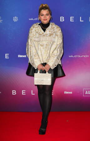 Jupe transparente, robe satinée, crop top et "micro jupe" : retour en ...