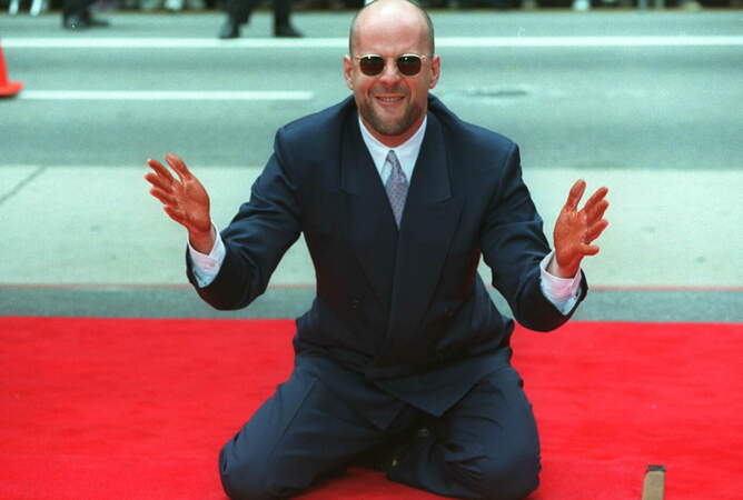 Bruce Willis : son évolution physique en 50 images (PHOTOS) - Femme ...