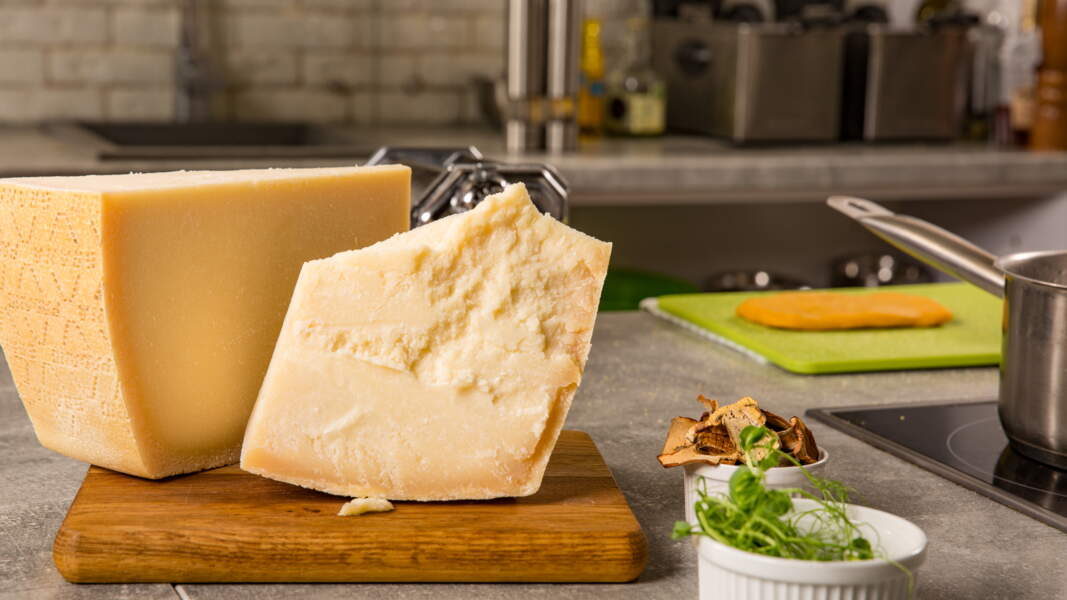 Quels sont les meilleurs fromages au monde ? Voici le top 50 - Femme ...