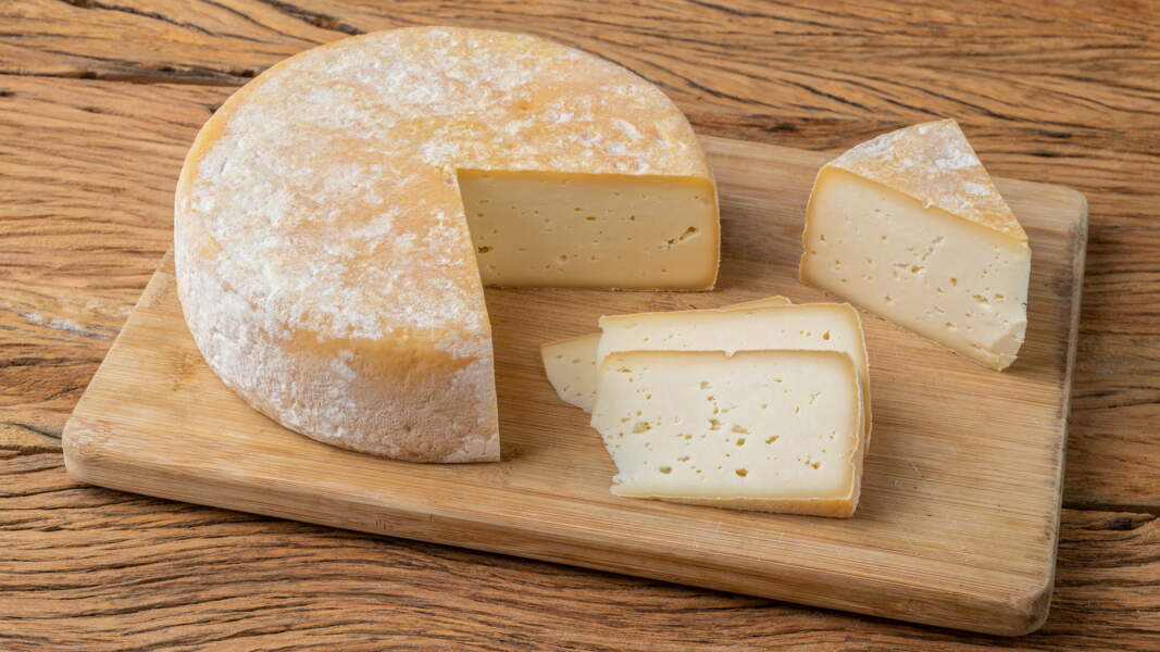 Quels sont les meilleurs fromages au monde ? Voici le top 50 - Femme ...