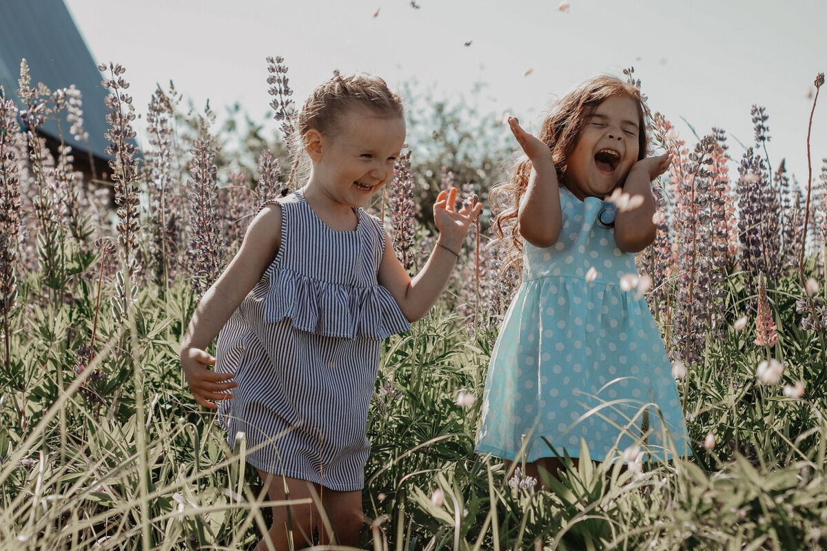 Blagues pour enfants : 40 histoires drôles qui les feront rire aux ...