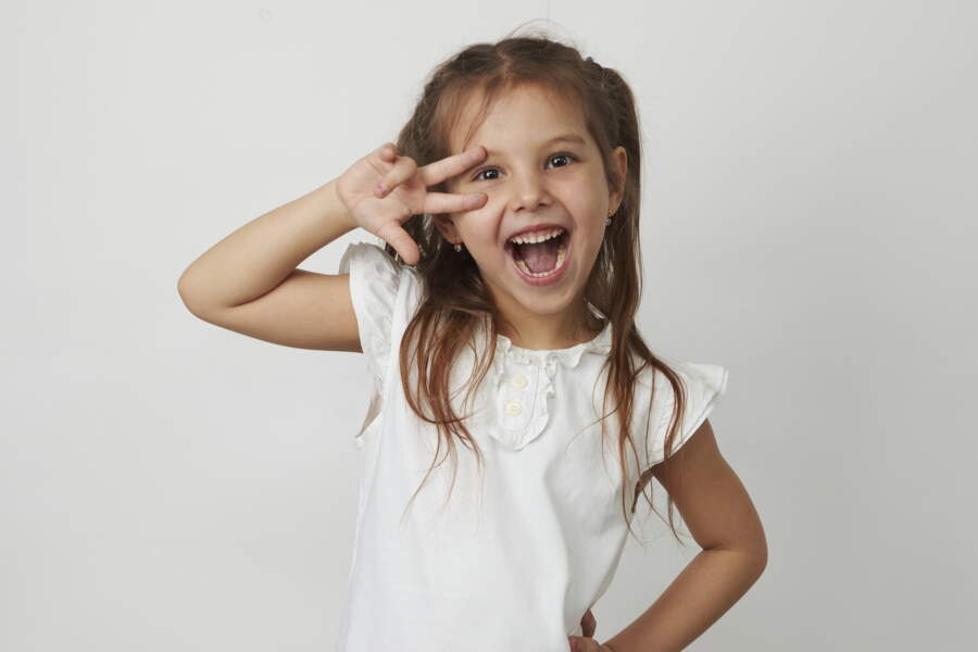 Blagues pour enfants : 40 histoires drôles qui les feront rire aux ...