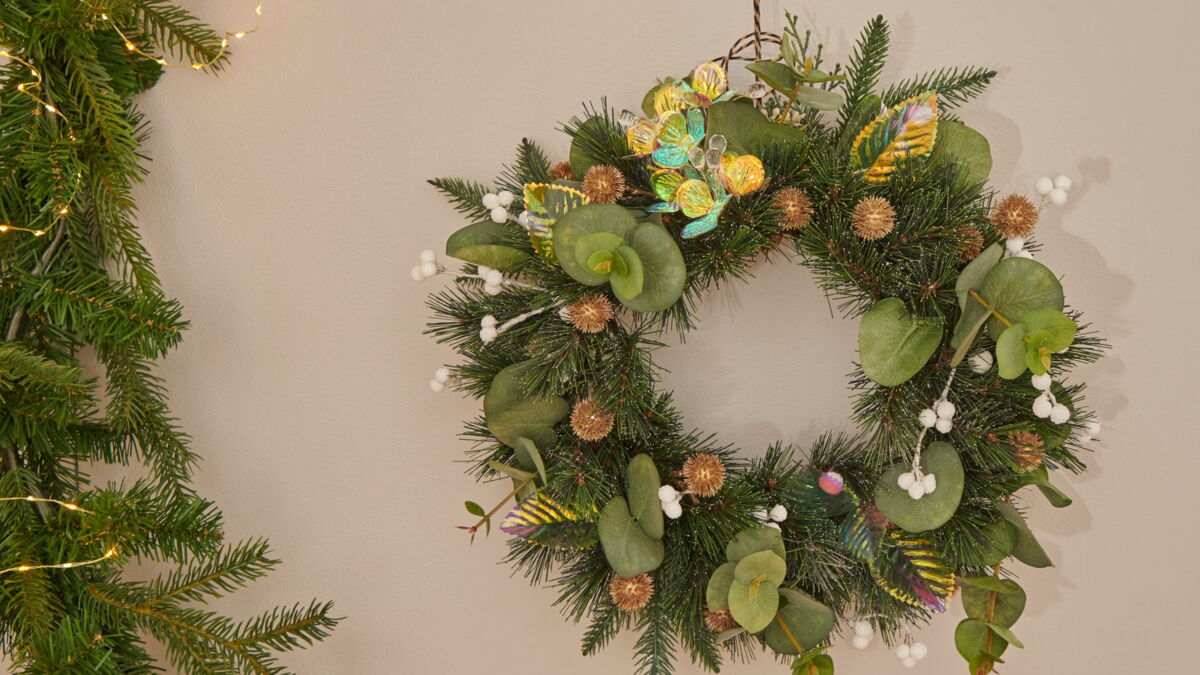 Traditionnelles, originales ou tendances, voici 15 couronnes de Noël à ...